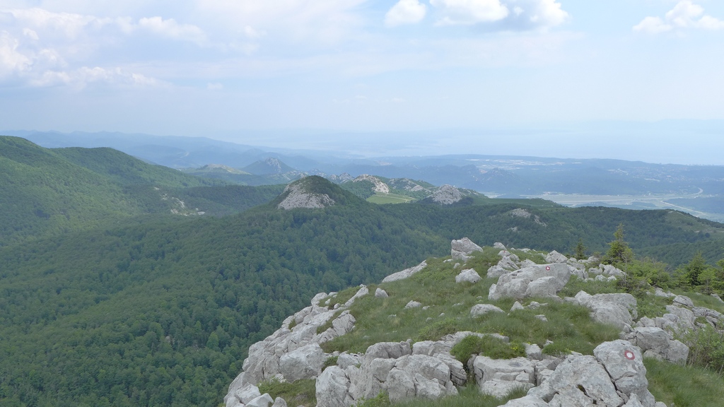 GORSKI KOTAR: Jelenc (1442m) – Crni vrh (1335m) - Planinarski klub Ivanec